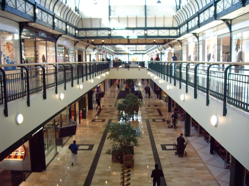 Val d’Europe Day Trip Shops, Outlets & Food Near Disneyland Paris